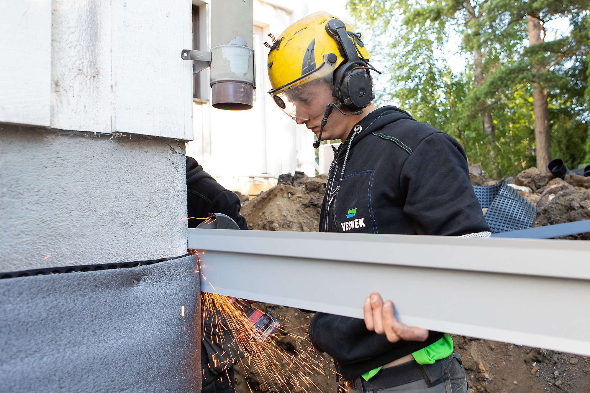 Salaojaremontti suojaa kotisi perustukset kosteudelta | Vesivek